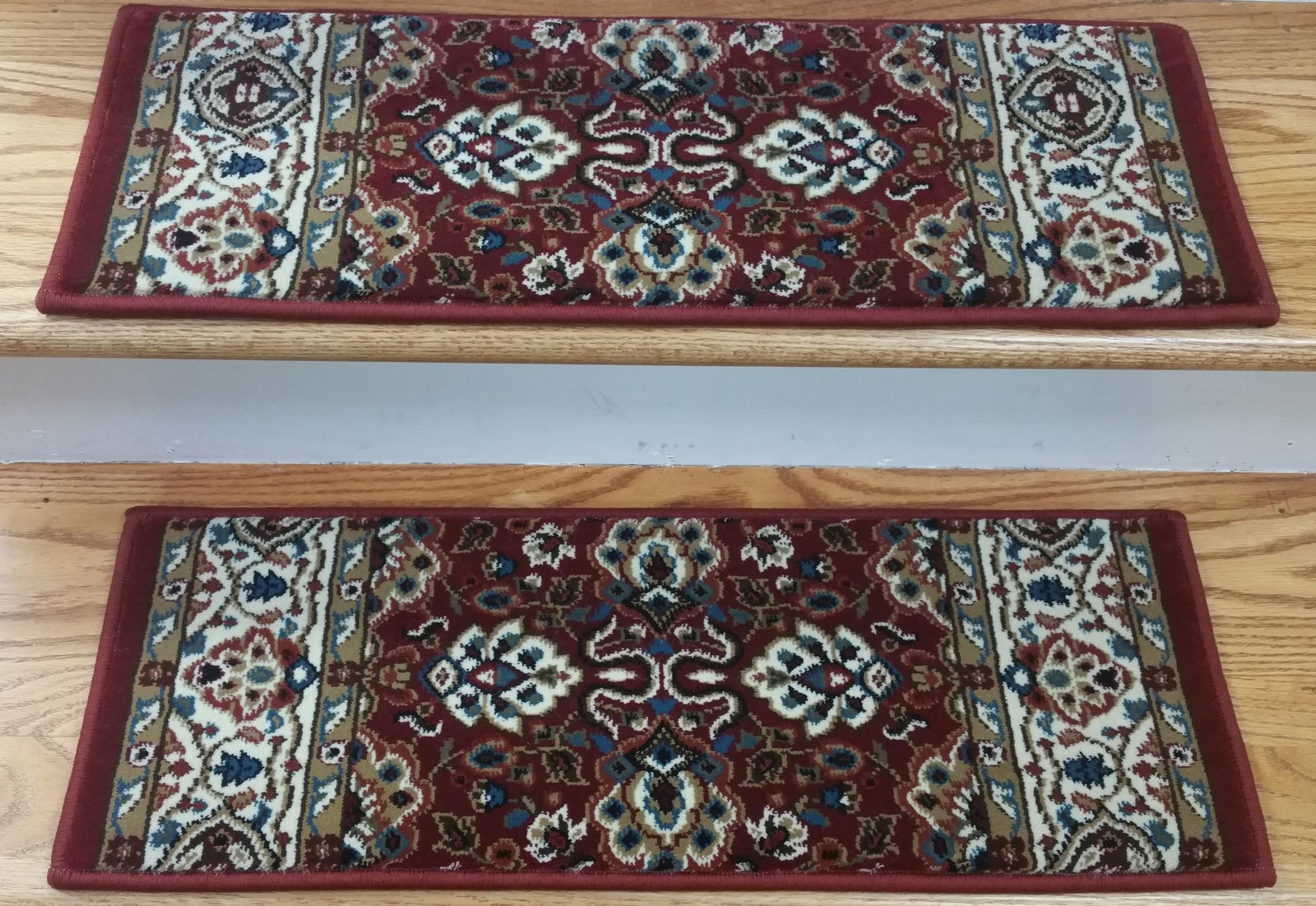 Stair Treads Verona Red 26inx 9in Set of 12 Pcs With Non Slip Pad